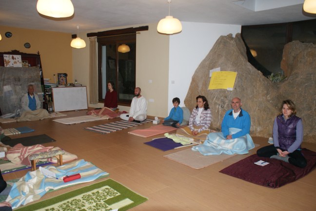 ¿Qué es Vasi Yoga? – Espacio abierto, Vettaveli